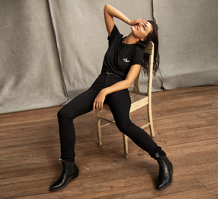 phoebe tonkin, character, boots, R.M.Williams phoebe tonkin, character, boots, R.M.Williams